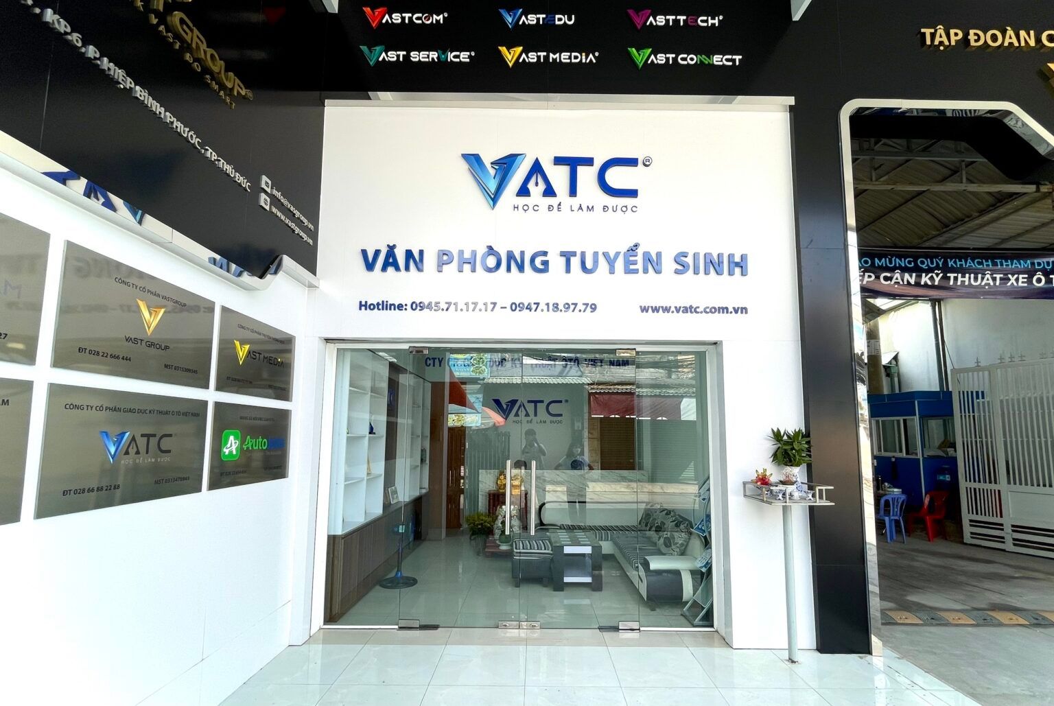 Dung tích xilanh và số chấm trên động cơ ô tô có ý nghĩa gì? - VATC